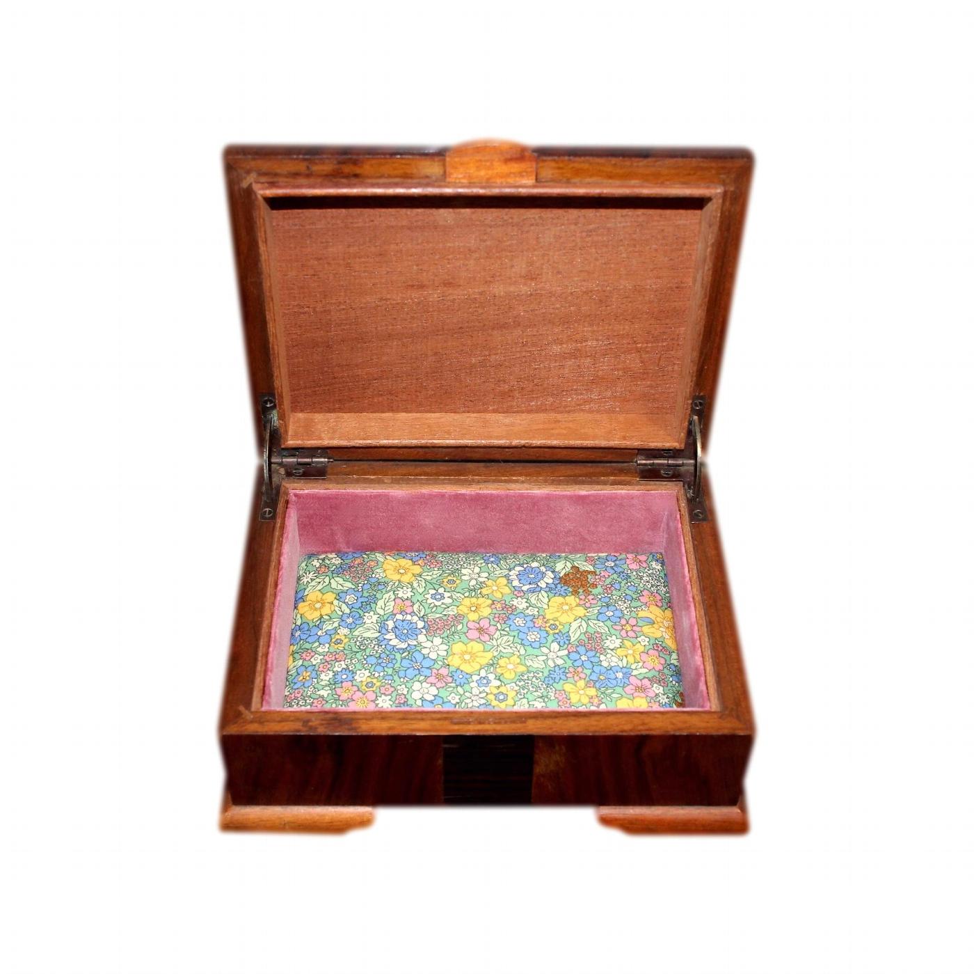 Lovely Refurbished Art Deco Walnut Jewellery Box JB720